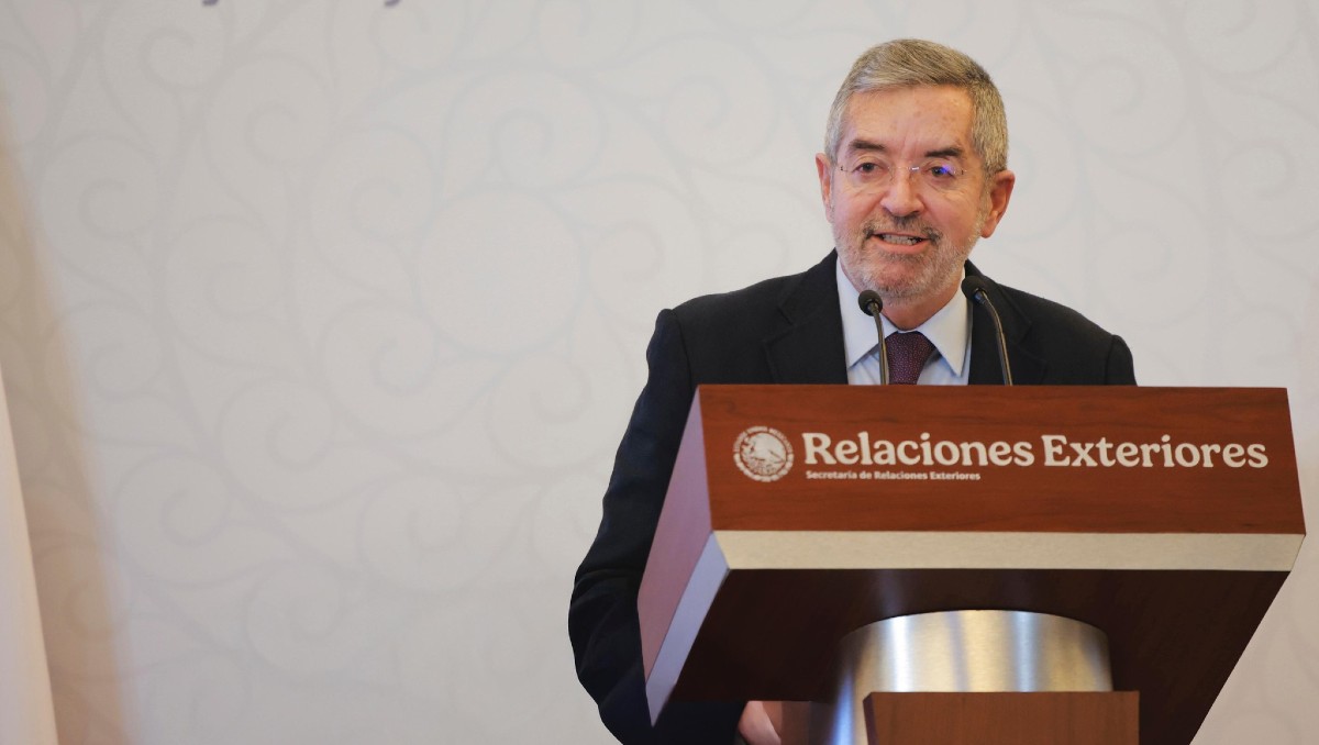 Juan Ramón de la Fuente retoma su cargo al frente de la SRE