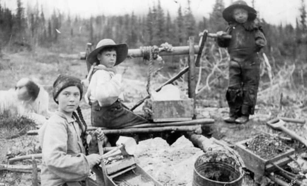 Photos that made us think time travelers are real