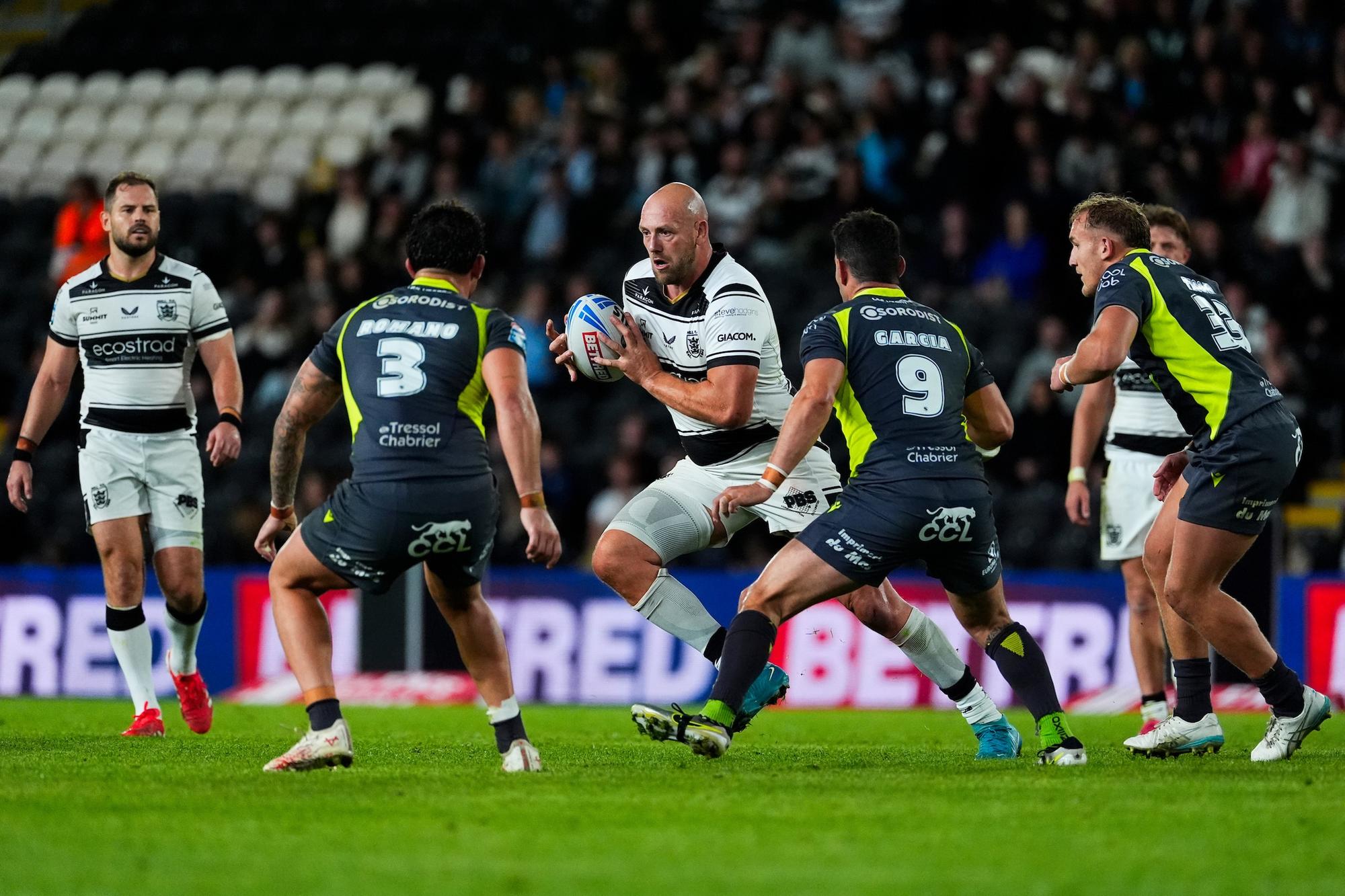 Ex-Castleford Tigers & Hull FC forward Liam Watts signs for surprise ...