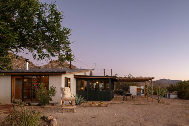 The founders of wellness brand Wonder Valley revamped this $1.2M Joshua ...