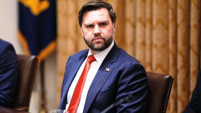 Τζέι Ντι Βανς: "Ένας τρελός προσπάθησε να μπει μέσα σπάζοντας τα ...