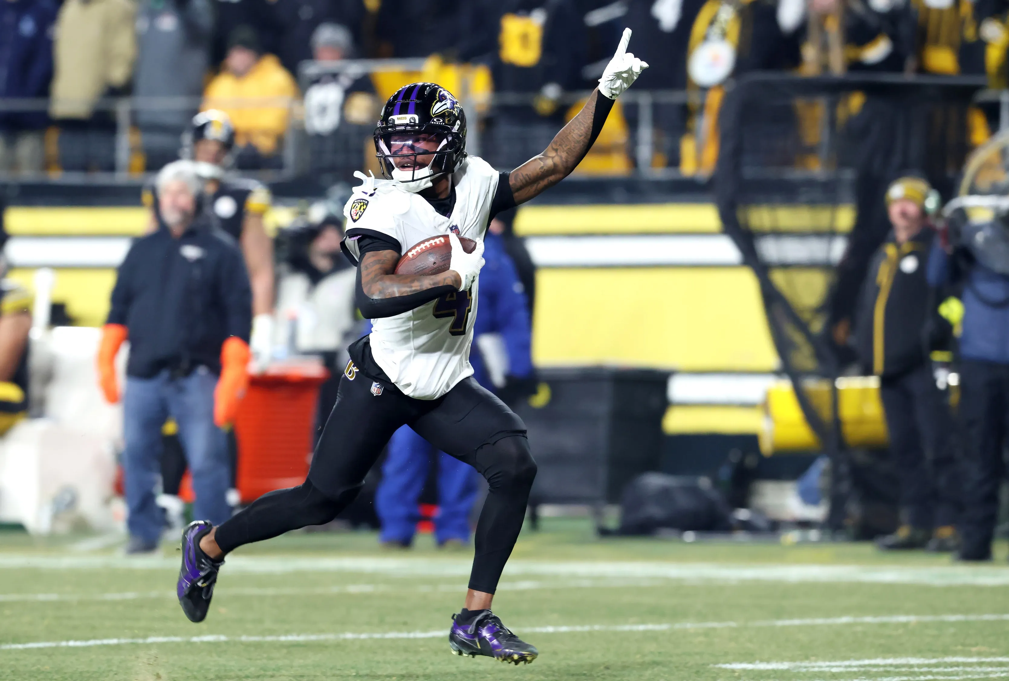 Zay Flowers shines in loss as Ravens miss playoffs