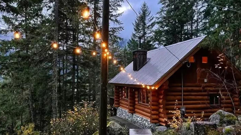 The 14 best mountain Airbnbs in the western United States and Canada