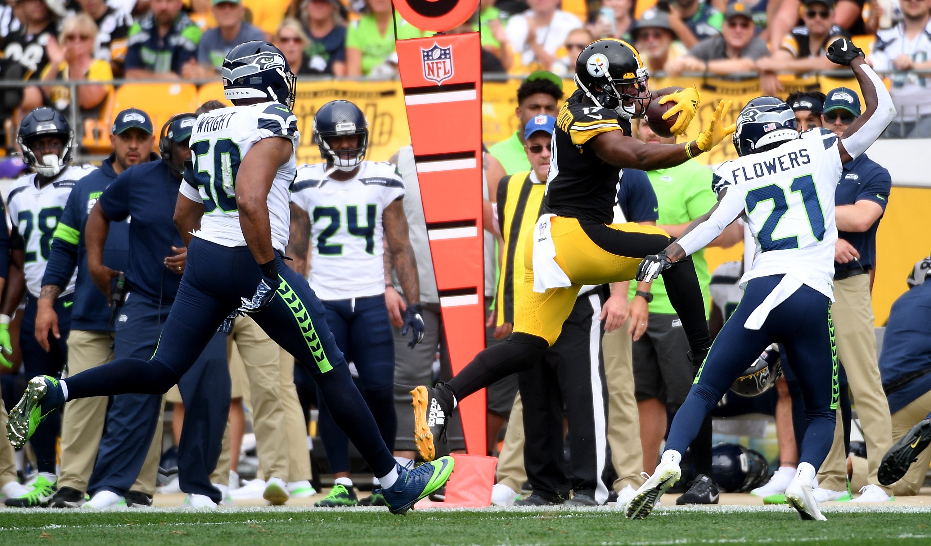 Steelers release veteran cornerback ahead of playoffs