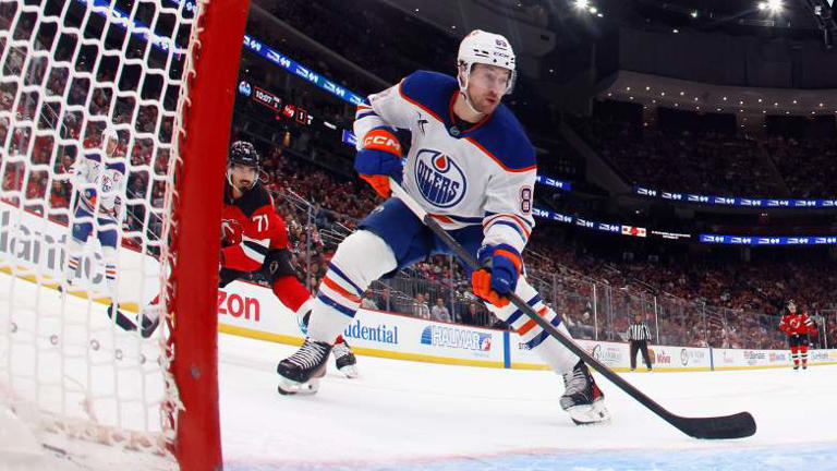 Red Wings in trade talks to acquire veteran forward