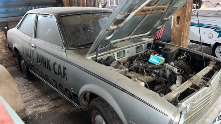 Pair of 1978 Dodge Colts offered together as rare project cars in Wisconsin