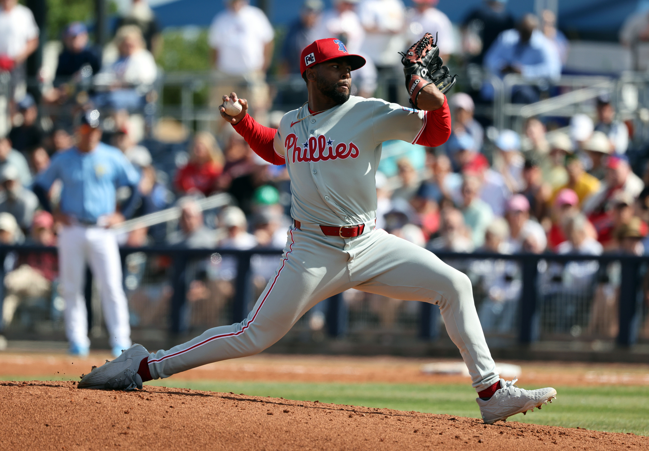 Red Sox sign Devin Sweet to minor league deal