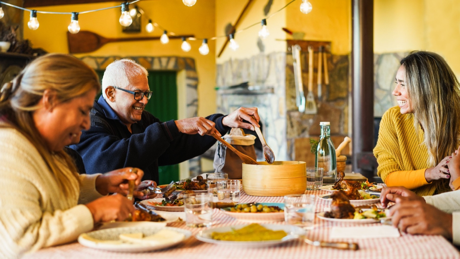 Traditional American food customs that still feel popular today