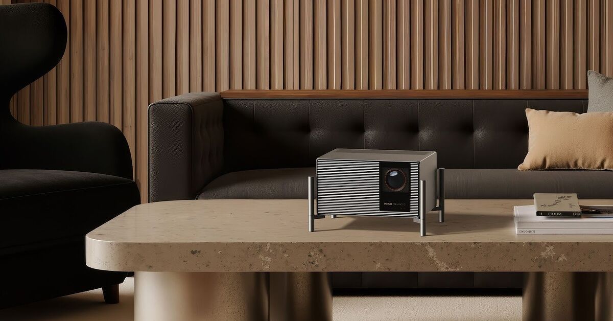 XGIMI expands its lineup with a high-end Titan Noir Max projector