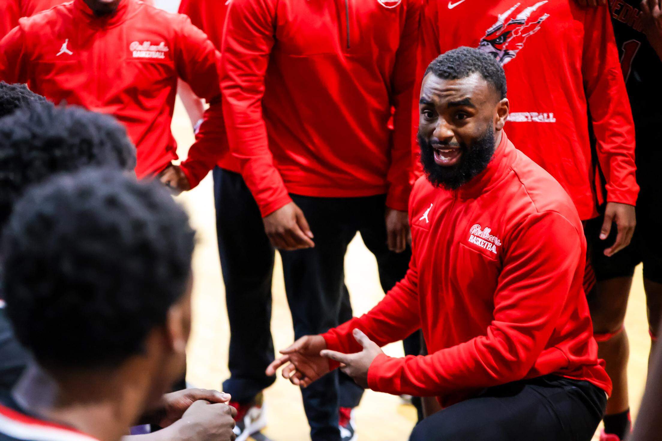 Westwood boys stun No. 1 Ridge View, honor legacy of Tacauma Lettsome