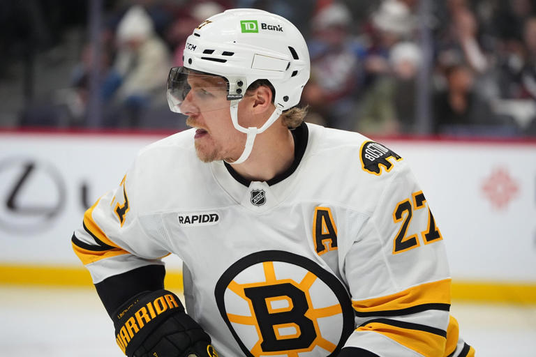 Bruins’ banged-up blue line gets more bad news with Hampus Lindholm