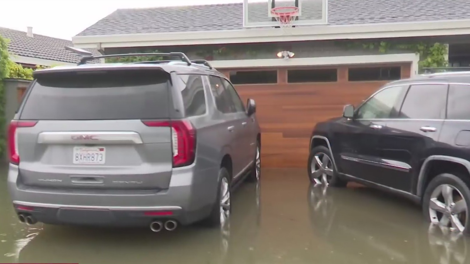 Corte Madera residents clean up after flooding from king tides, storm surge