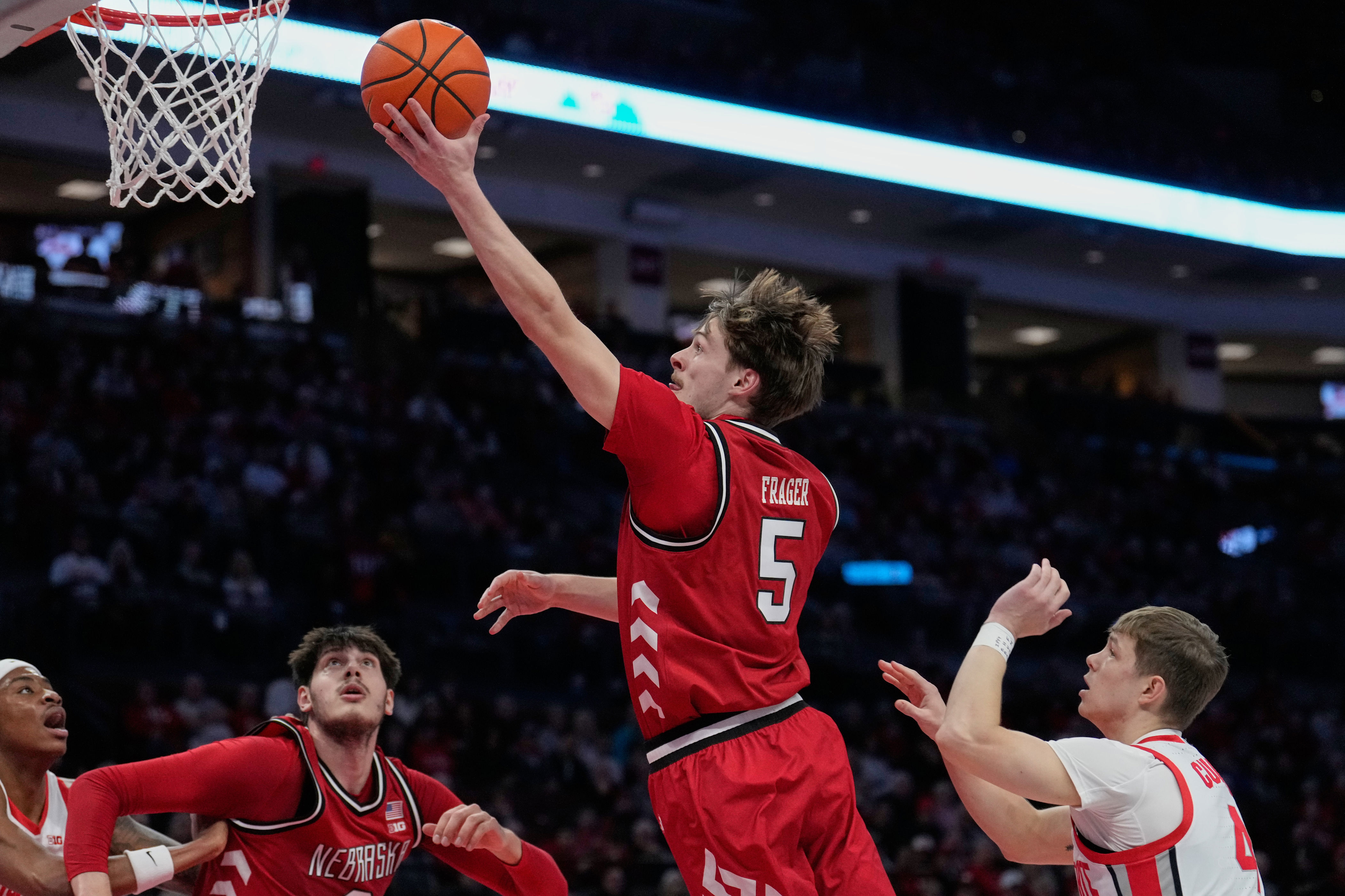 No. 10 Nebraska holds off Ohio State's late rally to remain unbeaten ...