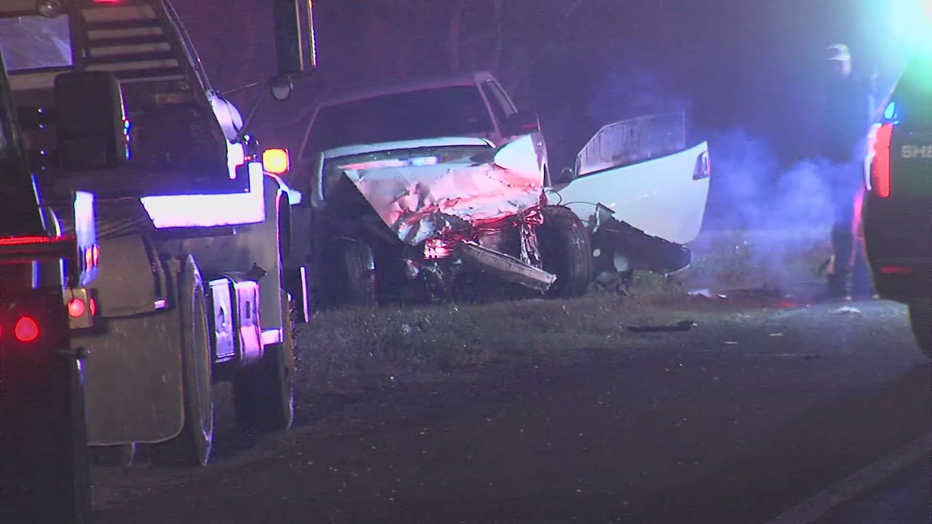 Beaumont man killed in early Monday morning head-on wreck along Highway 124