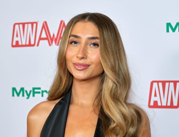 Ex-porn star-turned-pastor weighs in on Lily Phillips' baptism: 'Let's ...