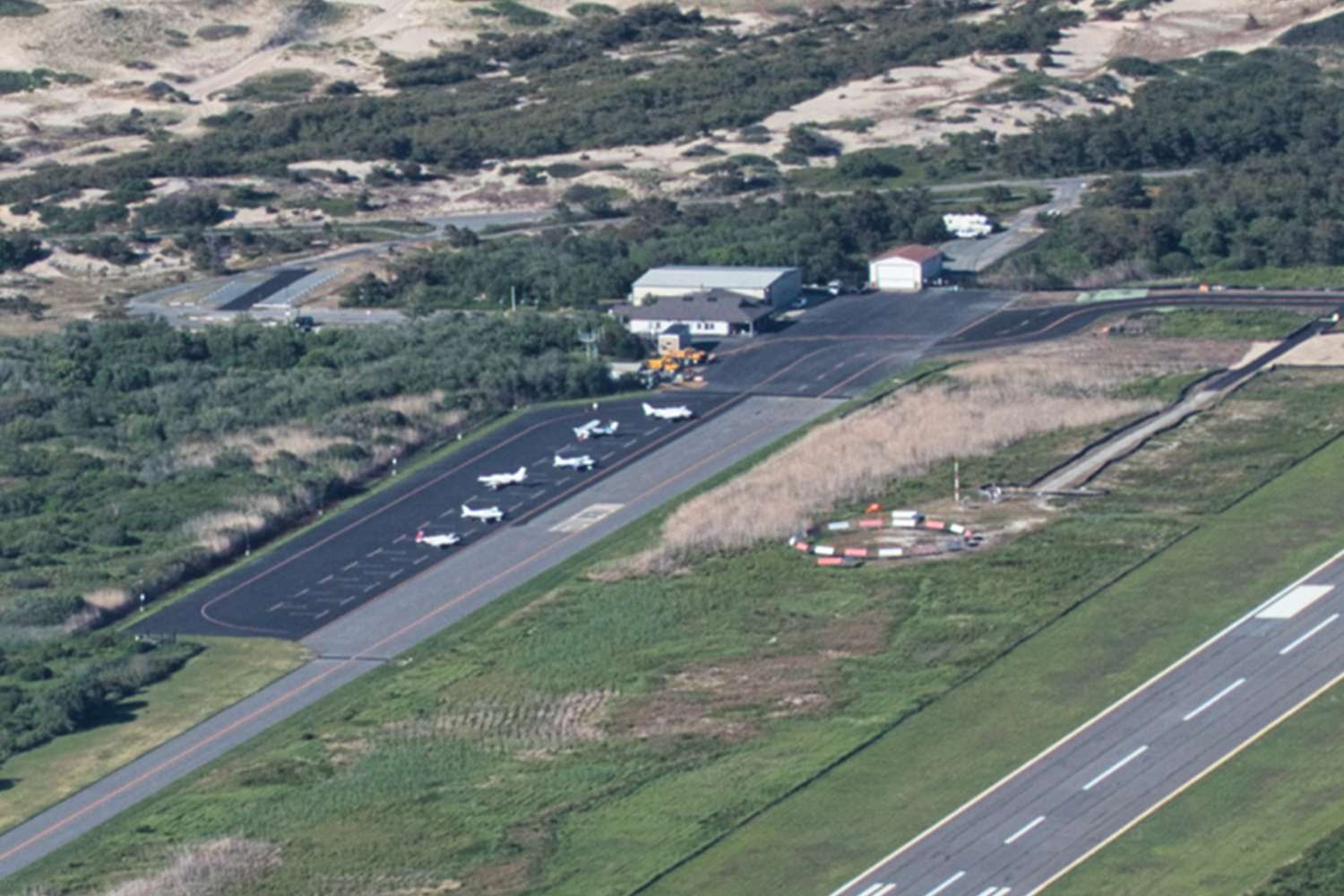 Pilot dies after fiery crash, airport temporarily closed