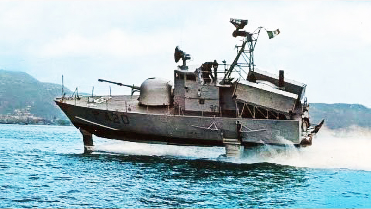 The experimental US Navy boat that moved faster than ships should