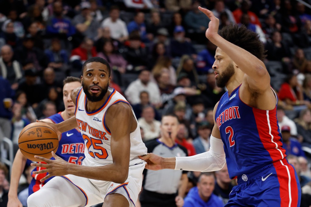 Skidding Knicks chewed up in mettle-testing loss to Pistons after James ...