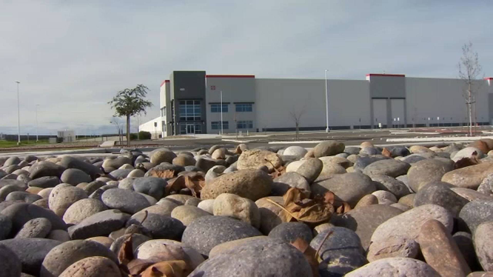 1.3Mft² building to employ hundreds in Visalia, city believes another ...