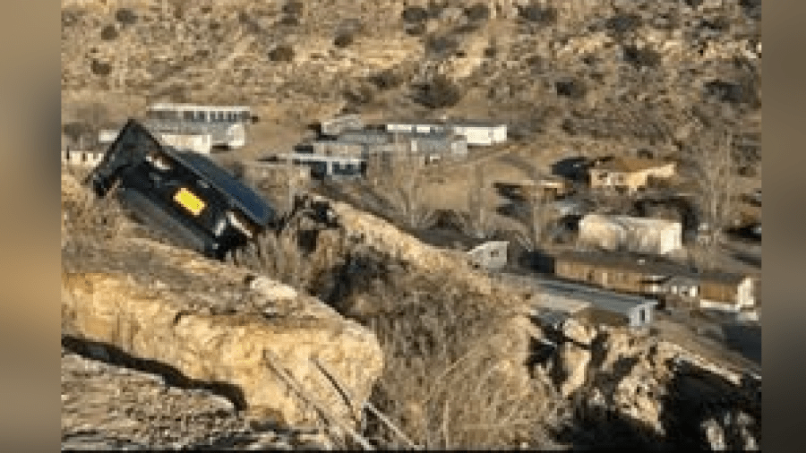 Gallup police: DWI suspect crashed car on cliffside