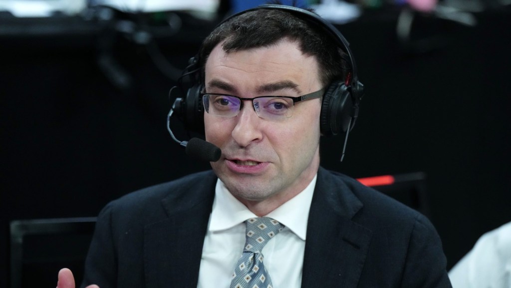 Jason Benetti is leading candidate to be NBC’s top MLB voice