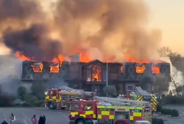 Huge fire at historic UK clubhouse requires 60 firefighters, public ...