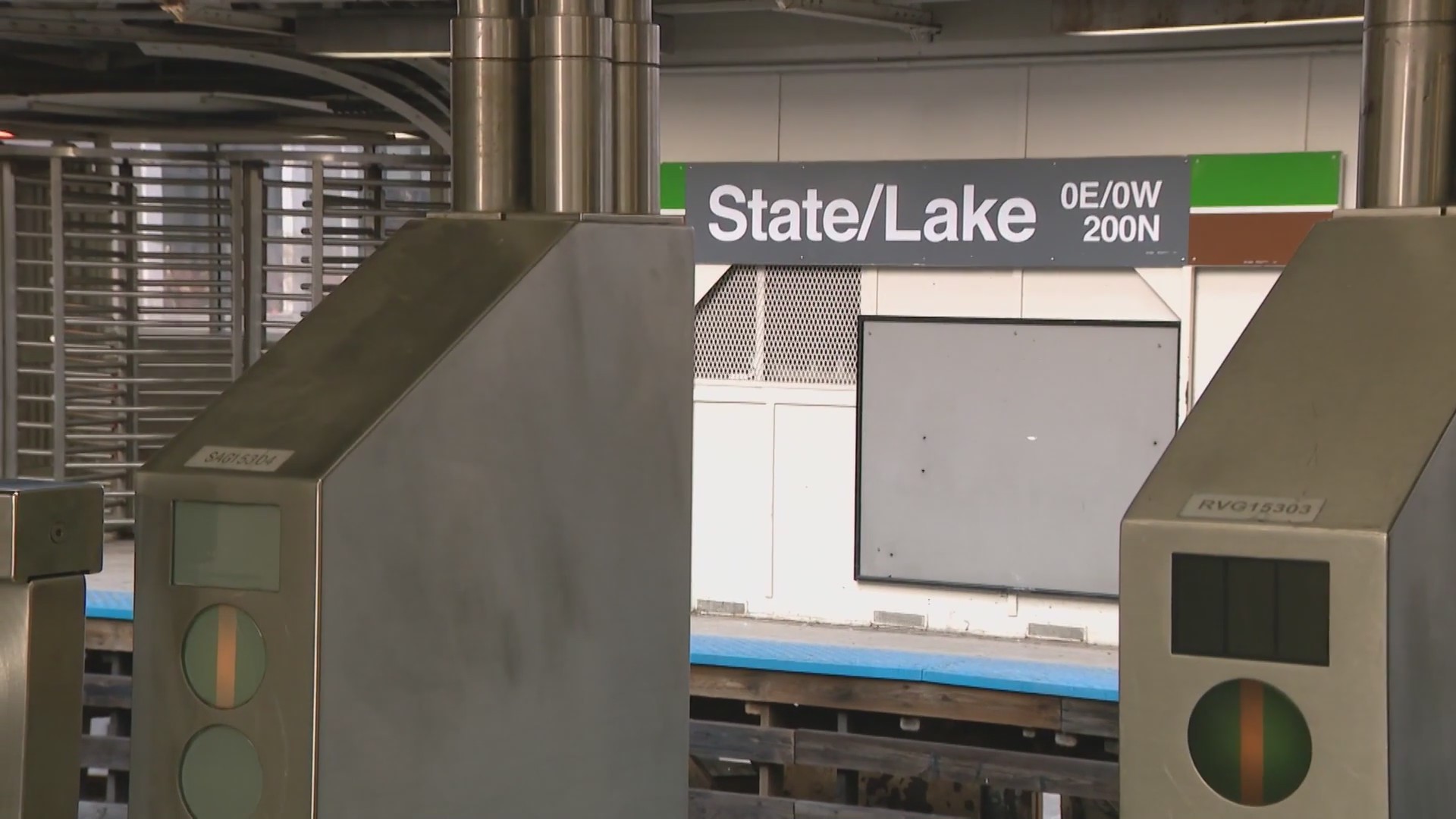 Commuters adjust to State and Lake CTA station closure after return ...