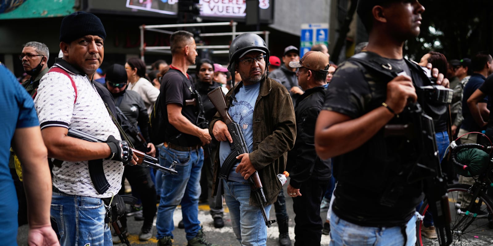 Paramilitärer letar efter USA-vänner i Venezuela: "Kan döda oss om vi ...