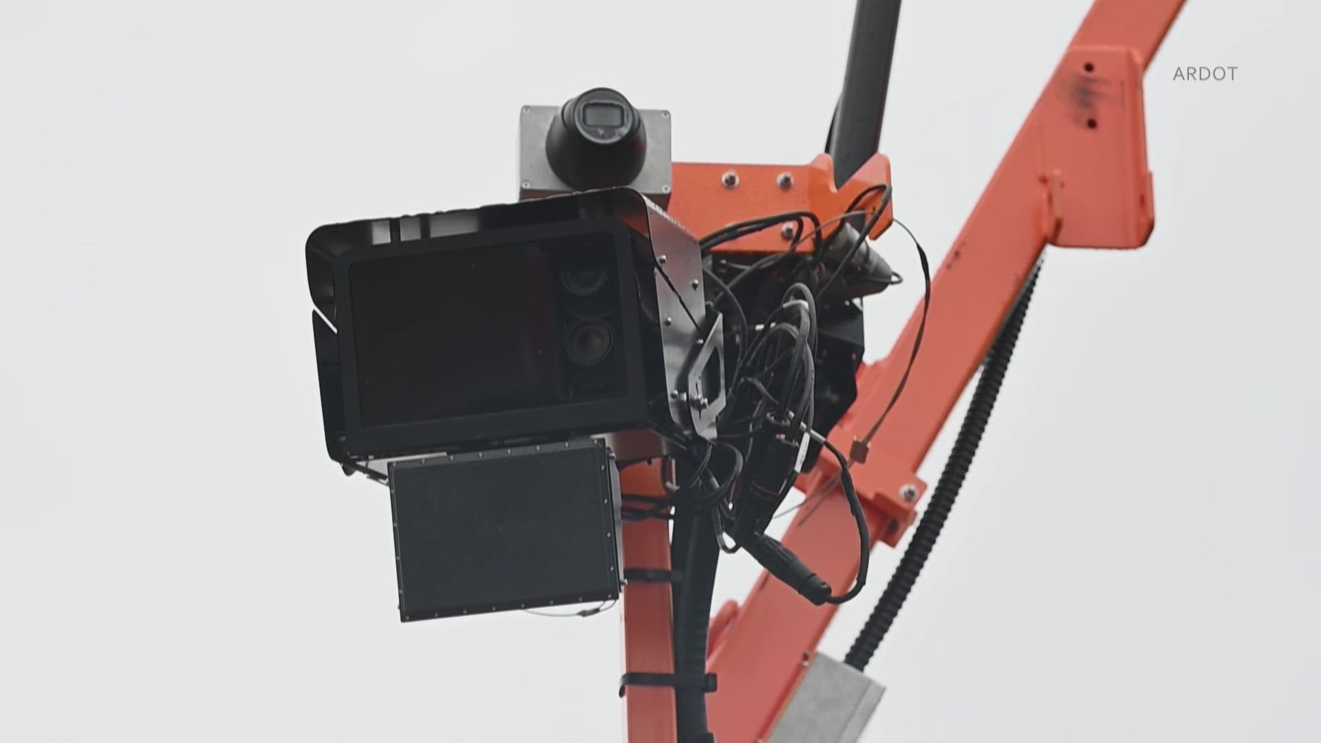 Arkansas work zone cameras can now detect handheld devices