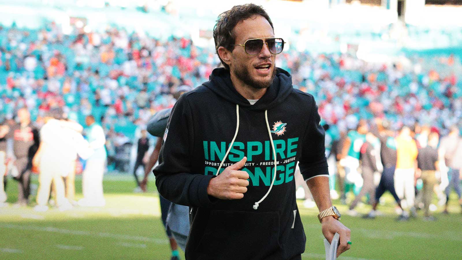 Dolphins’ Mike McDaniel sounds off on job security rumors after 7-win ...