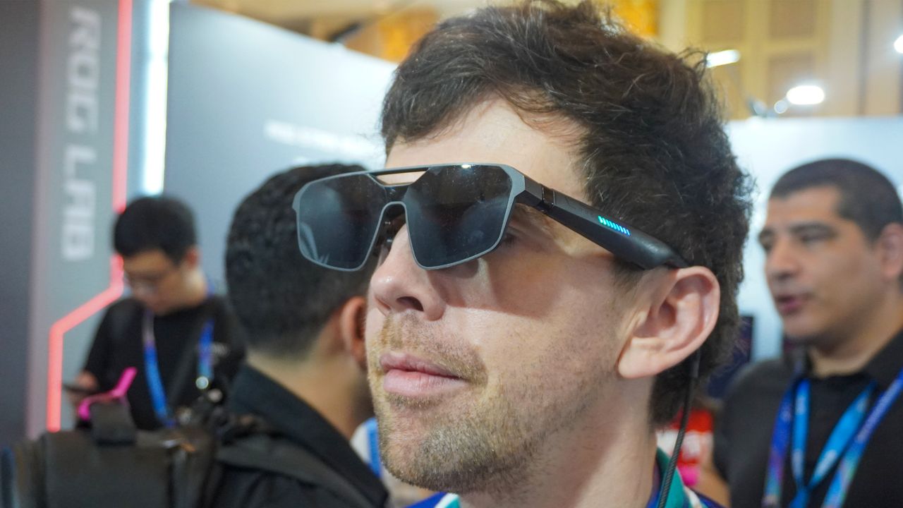 I tested Asus’ new ROG Xreal R1 AR glasses, and they outclass ...