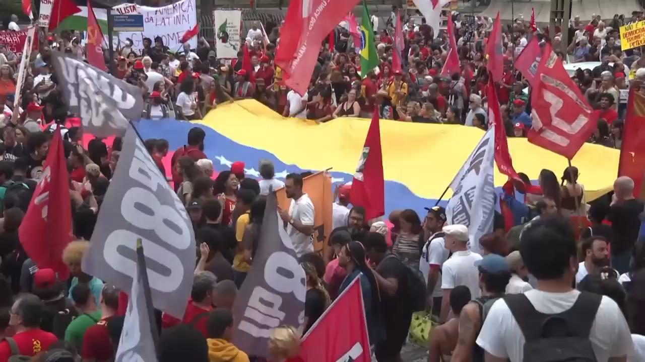 Hundreds protest in Rio against Trump and US intervention in Venezuela