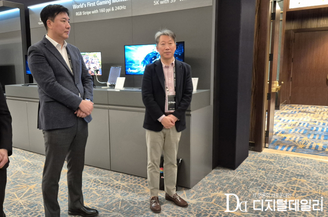 LGD, OLED TV 대중화 신호탄…中 LCD 잡을 스페셜 에디션 2~4분기내 출시