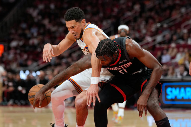 Durant's 3-pointer in final seconds gives Rockets 100-97 win over the Suns
