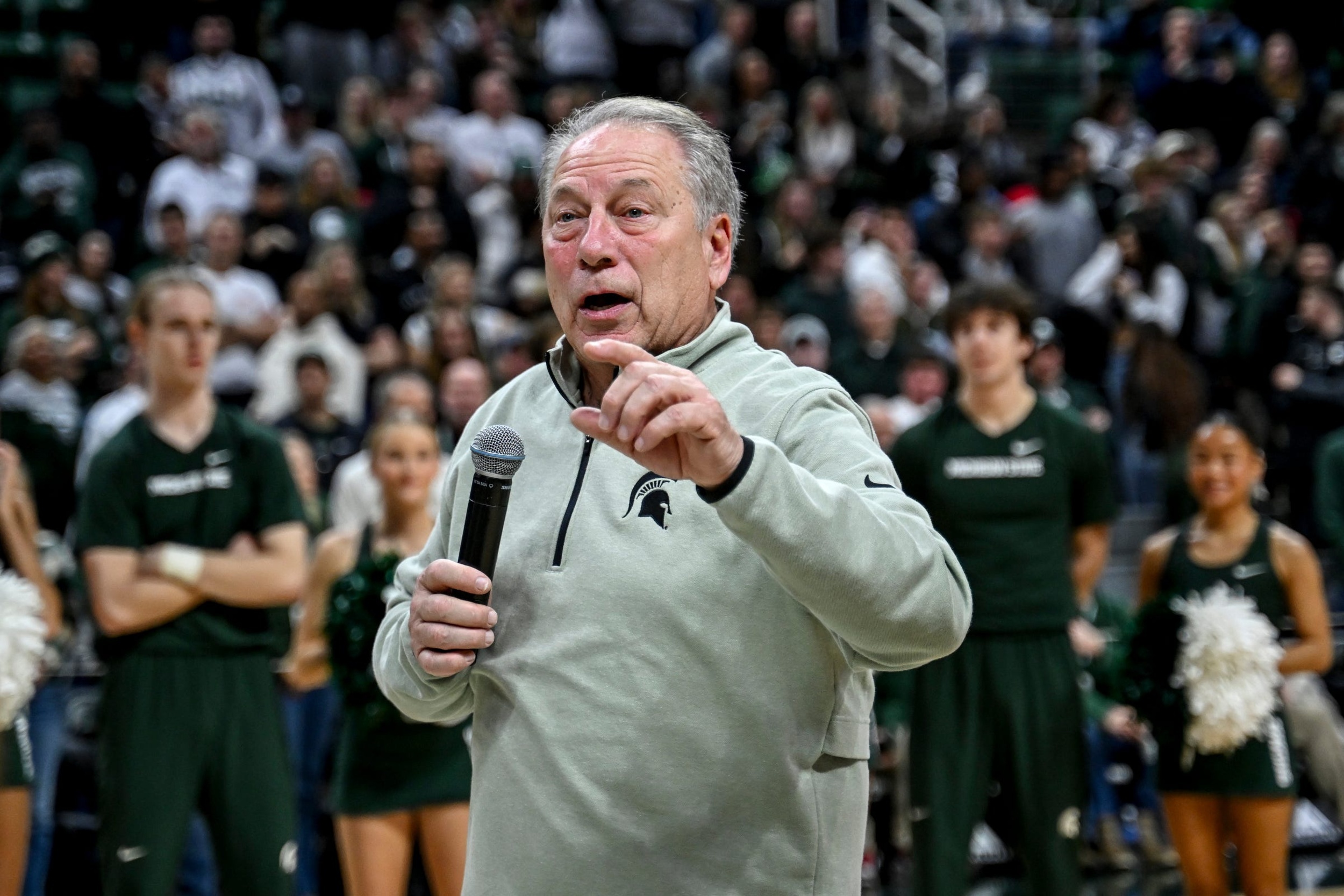 Tom Izzo berates former Michigan State star and has him ejected from ...