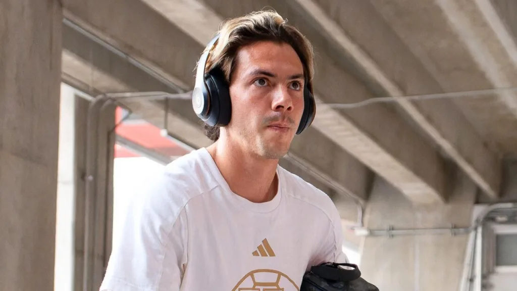 Sebastián Córdova tiene polémico desplante con aficionada del Toluca y ...