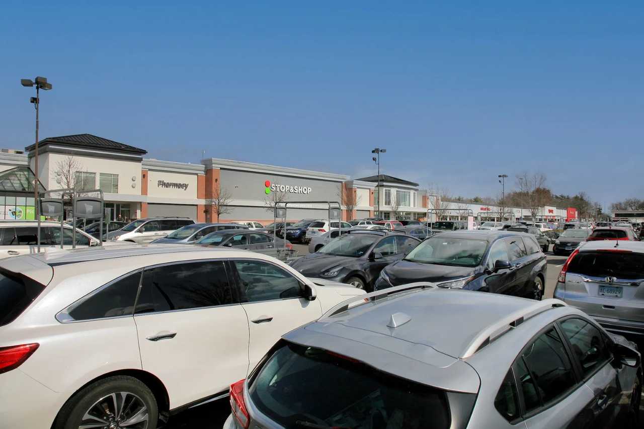 Popular CT shopping center sells for $44.4M