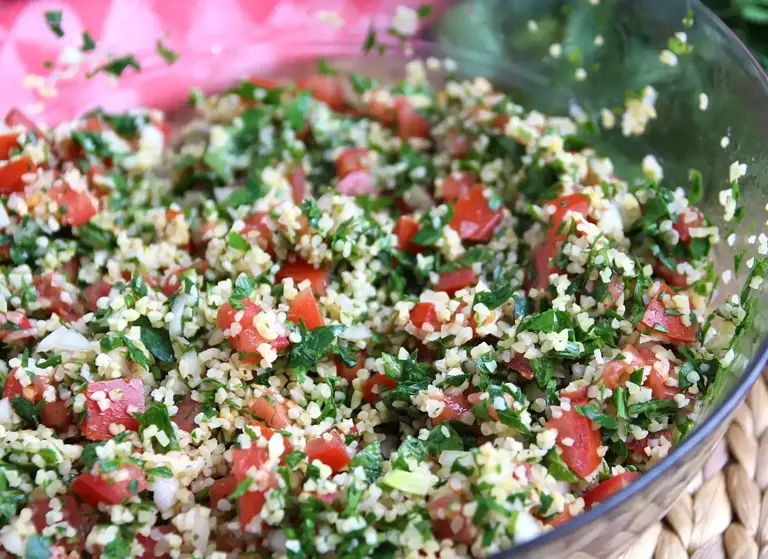 Lebanese tabbouleh: fragrant and fresh as we love it