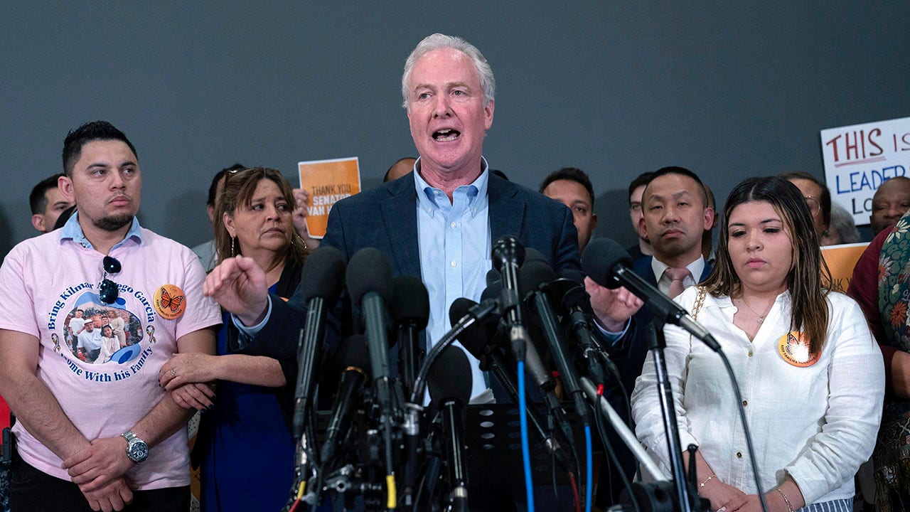 Van Hollen confronted on Democrats arguing party lacks 'nuance' in ...