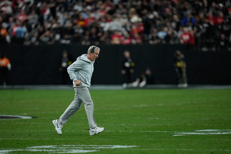 Raiders fire Pete Carroll after 3-14 season and will look for a new ...