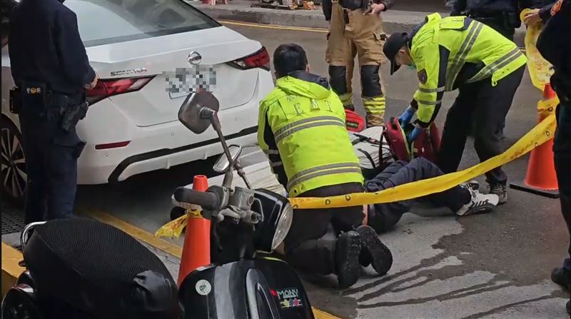 天冷病發?基隆6旬男車內昏迷叫不醒 警消趕抵驚見OHCA急送醫