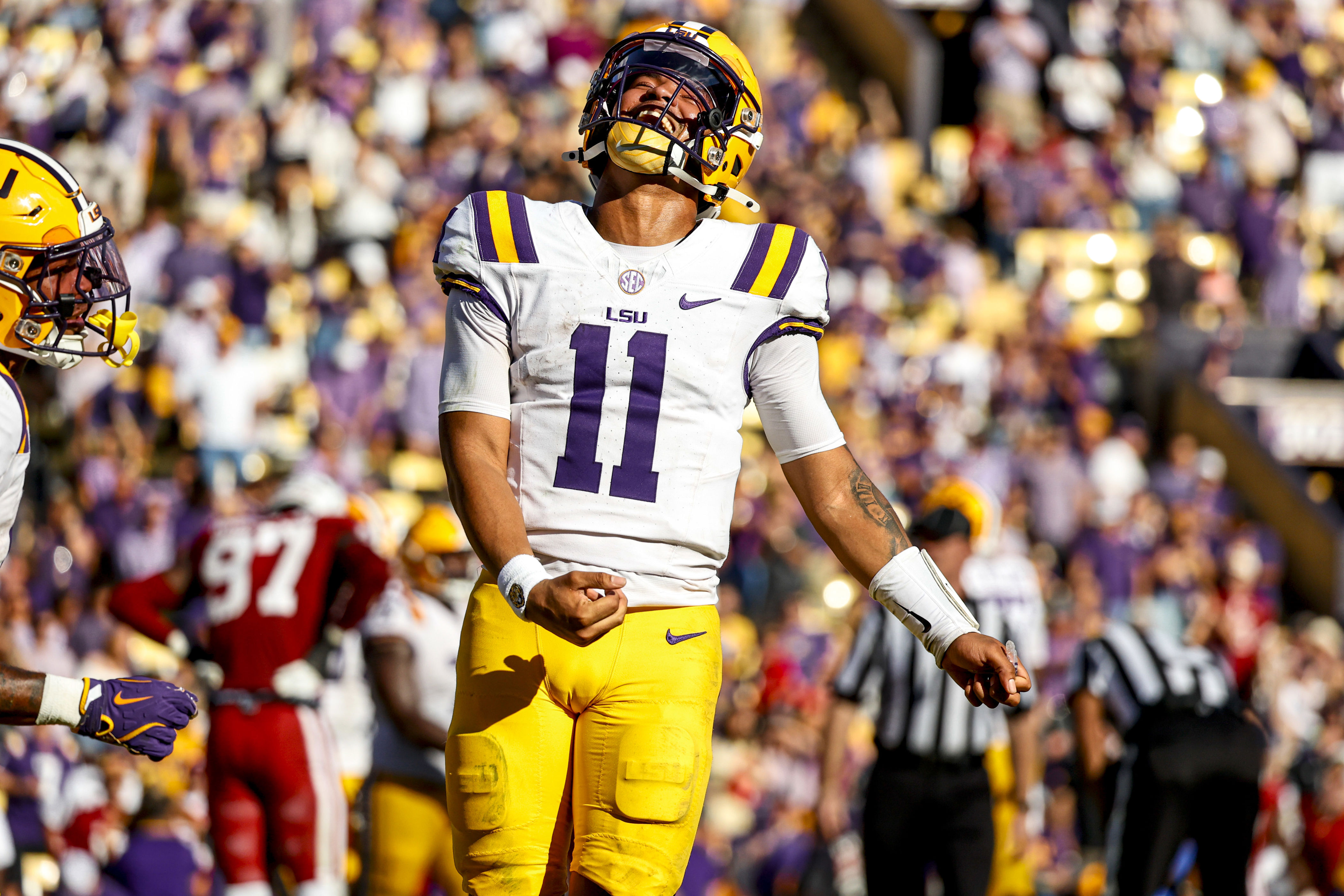 LSU QB Michael Van Buren enters transfer portal: Is he an option for ...