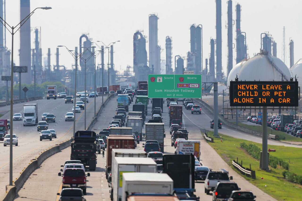 Why Houston's refineries could be the biggest winners in Venezuela's ...