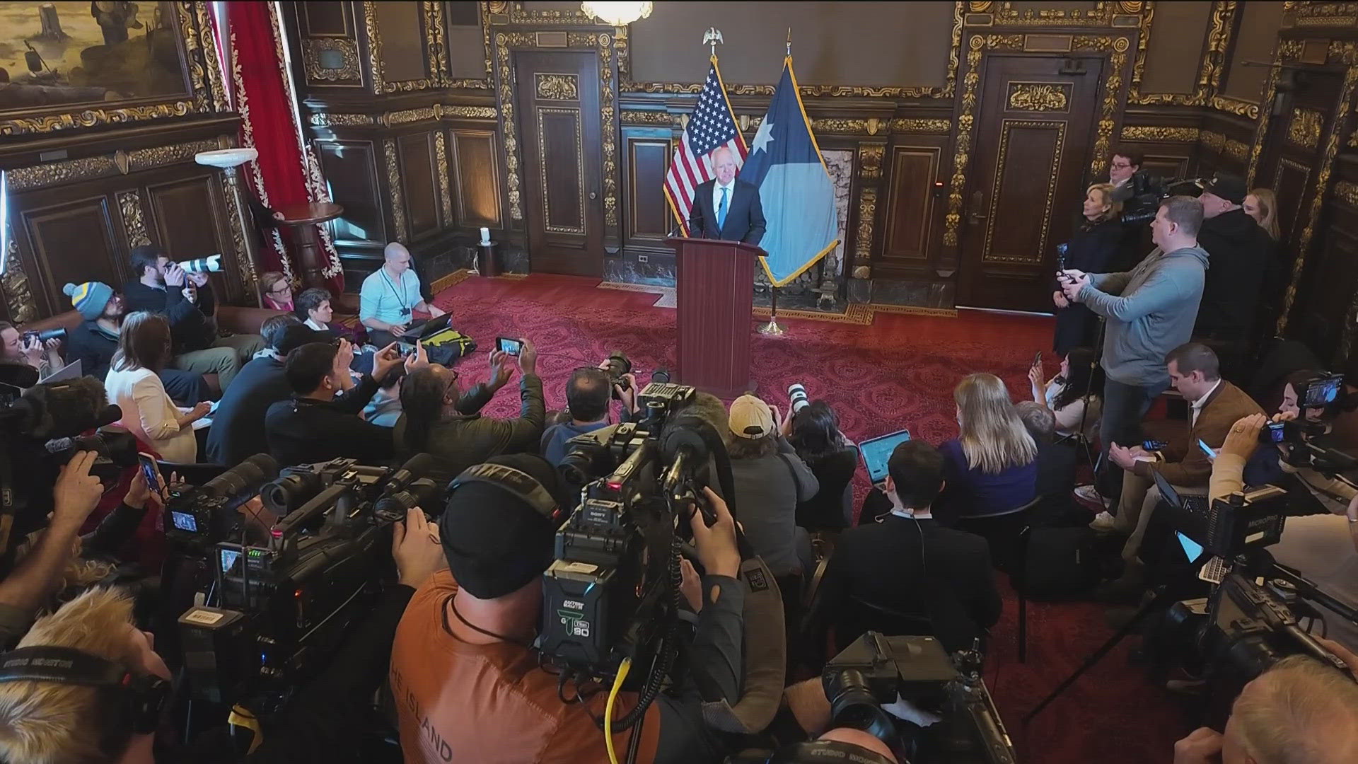 Walz's departure from 2026 race sparks reactions across political spectrum