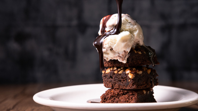 9 steakhouse chain desserts worth saving room for