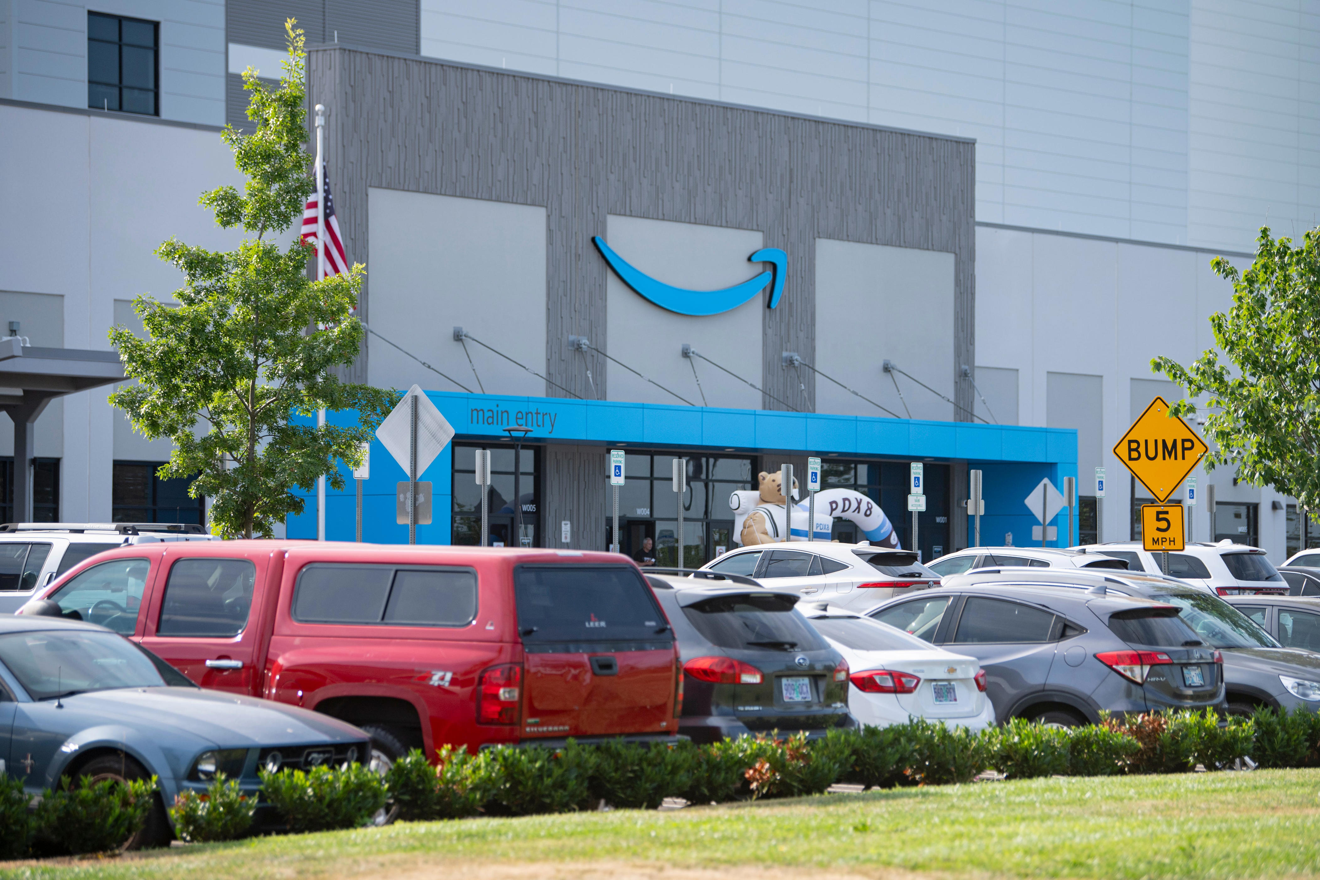 Amazon purchases $2 million lot in Eugene for e-commerce center