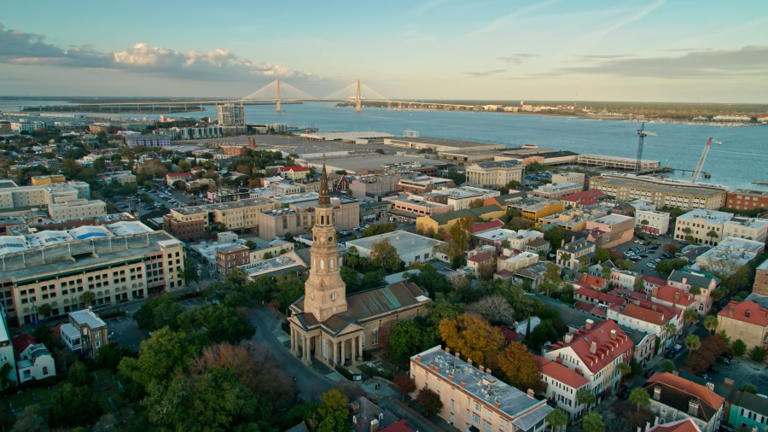 Charleston-area restaurants offering deals during South Carolina ...