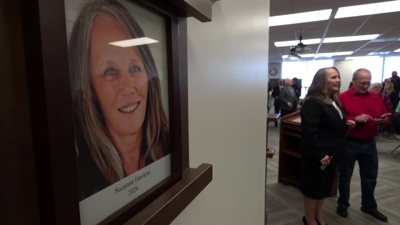 Former Twin Falls mayor sworn in as county commissioner