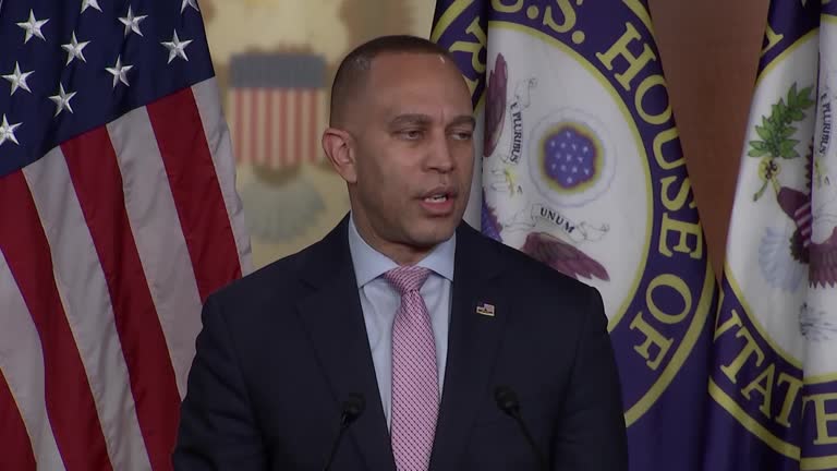 Jeffries says Trump's Venezuela move was 'unauthorized military action'