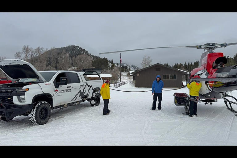 Teton Search and Rescue saves snowmobiler after injury crash